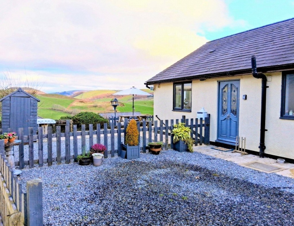 Daulwyn, Llanwrin, Machynlleth, Powys, 2 bedroom, Bungalow