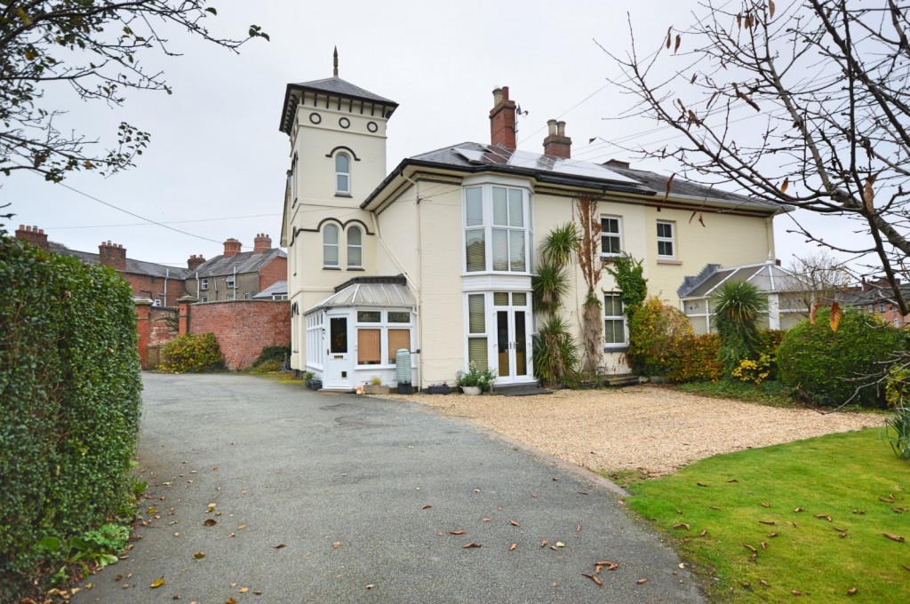 Milford Road, Newtown, Powys, 6 bedroom, Semi Detached Character Property